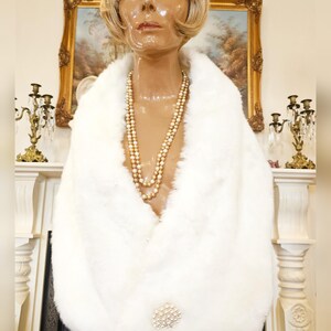 Vintage Snow White Luxurious Extremely Soft Fake Faux Simulated Fur ...