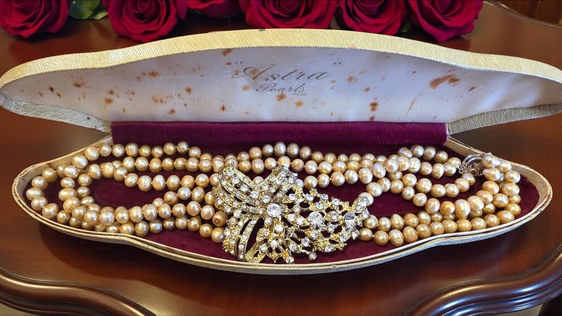 1920's 1940's Simulated Triple Strand Gold Freshwater Pearl Princess ...