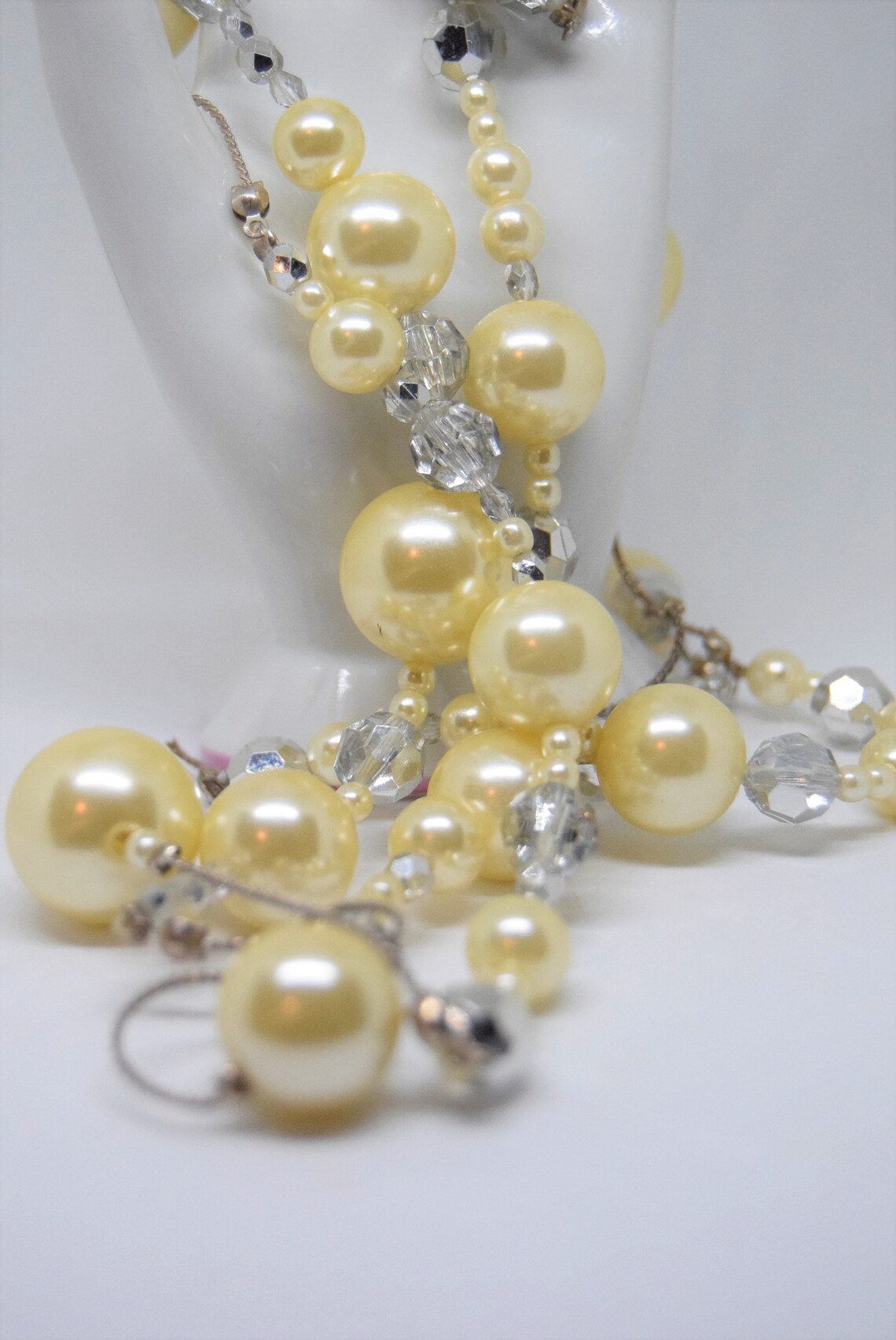 Charming 1950's Long Vanilla Pearl With Shiny AB - Etsy Norway