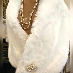 Vintage Snow White Luxurious Extremely Soft Fake Faux Simulated Fur ...