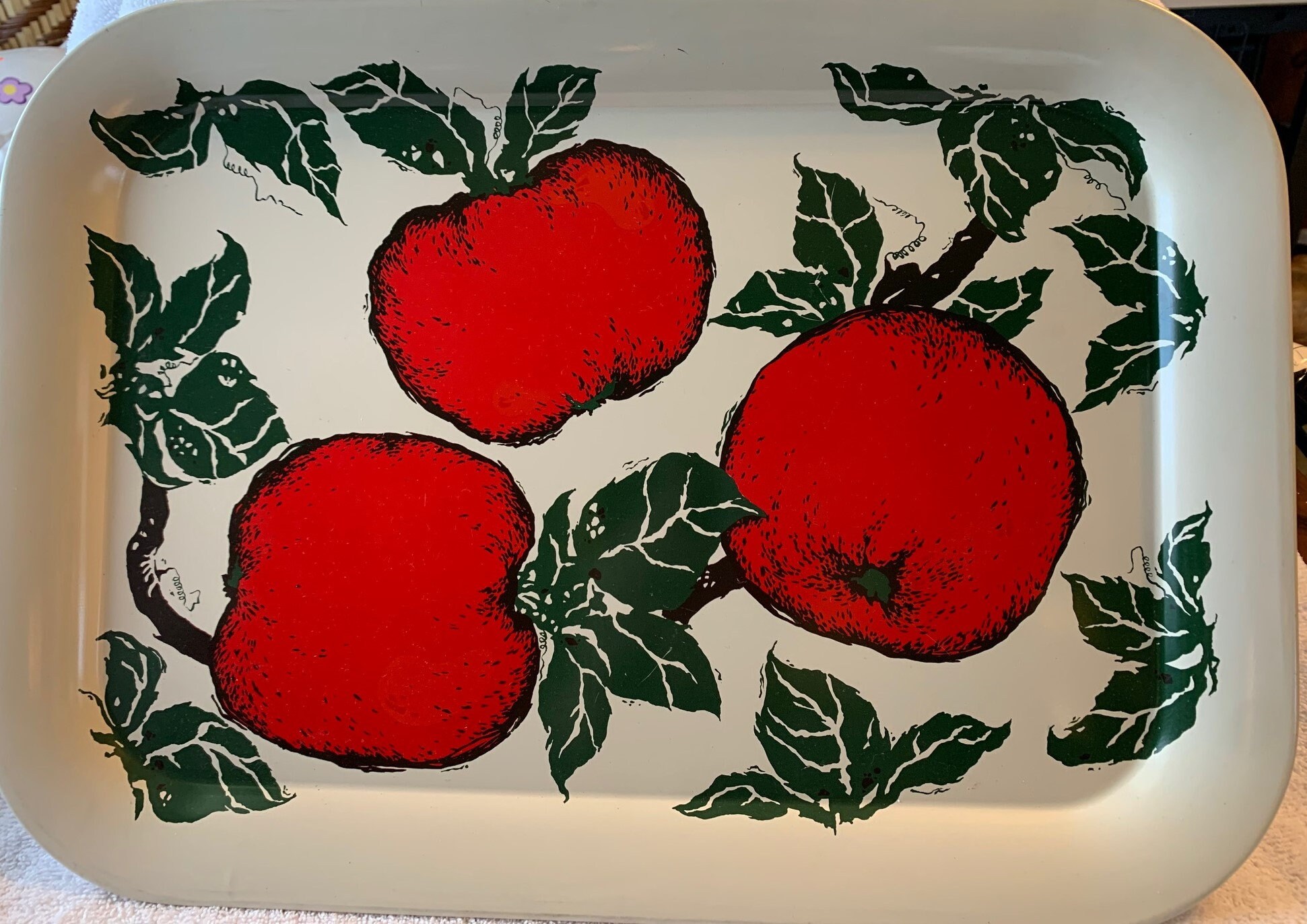 Vintage Metal Serving Tray With Apple Design - Etsy