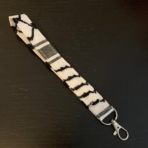 Palestinian and Jordanian Keffiyeh Keychain Key Chain Fobs - Etsy