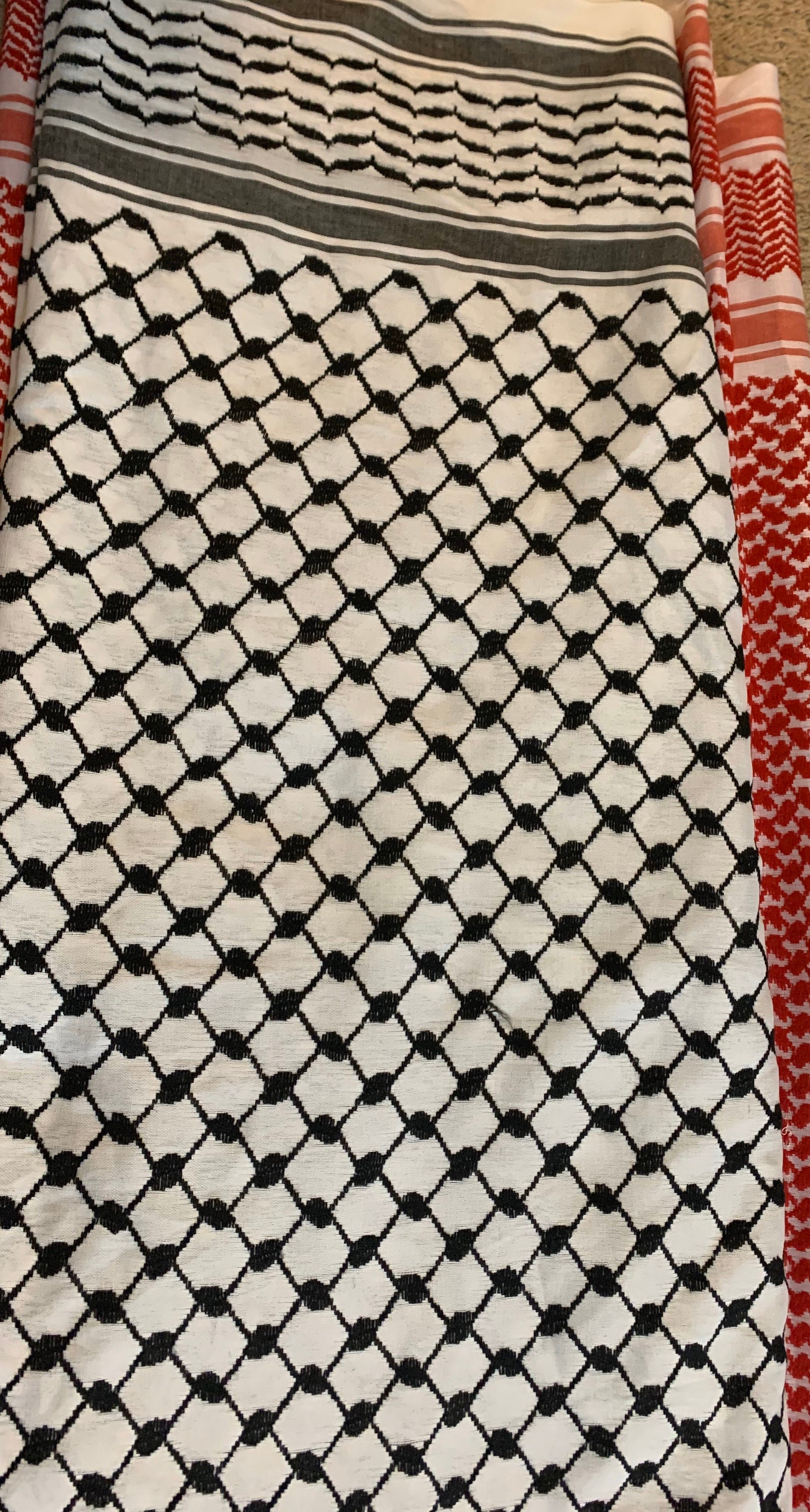 Palestinian black/white Keffiyeh Shemagh Hatta Fabric From - Etsy