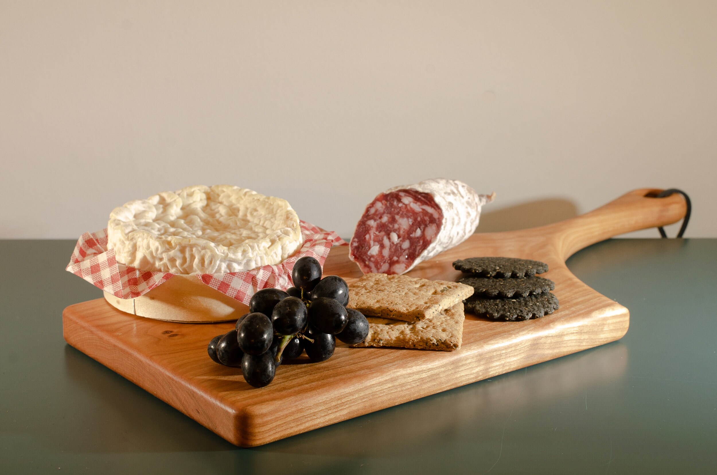 Handmade Cherry Wood Charcuterie Board, Curved Handle - Etsy