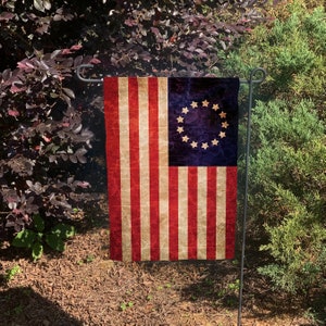 Betsy Ross American Flag Distressed Apartment Garden Flag 12 X 18 - Etsy