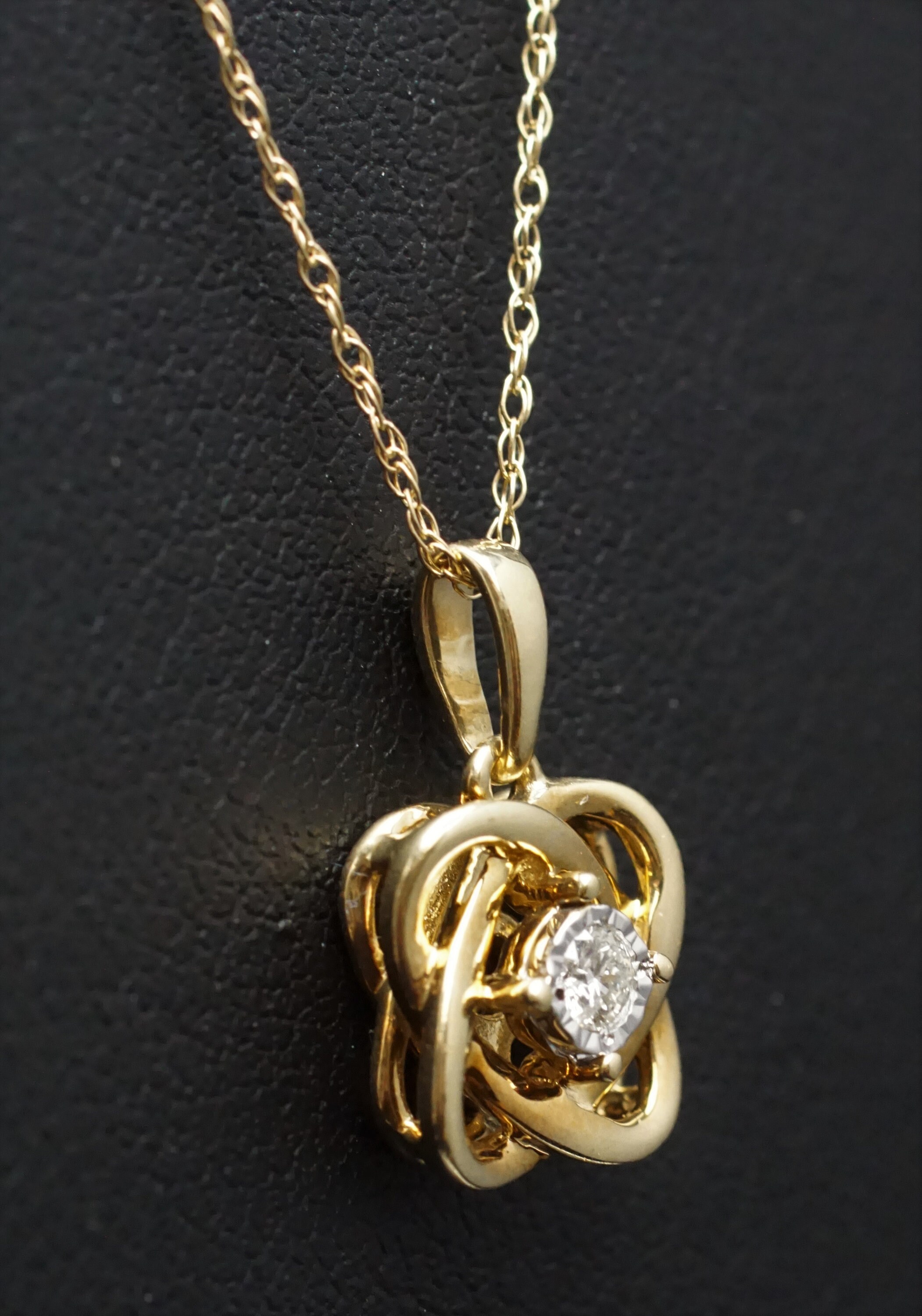 10K Yellow Gold center of Me Diamond Solitaire - Etsy