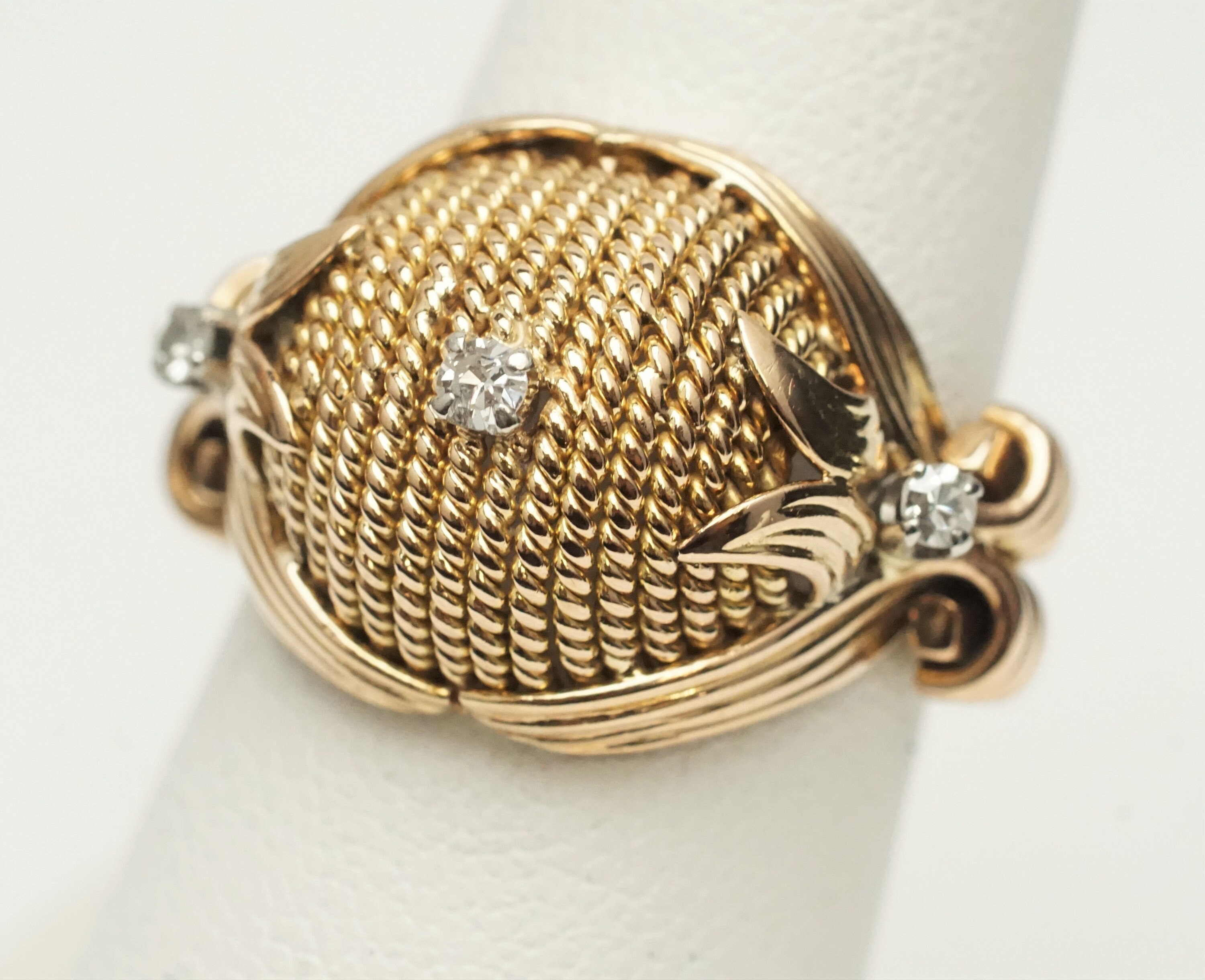 Retro Era 18K Yellow Gold Basket Rope Ring With Diamond Accents (D1045 ...