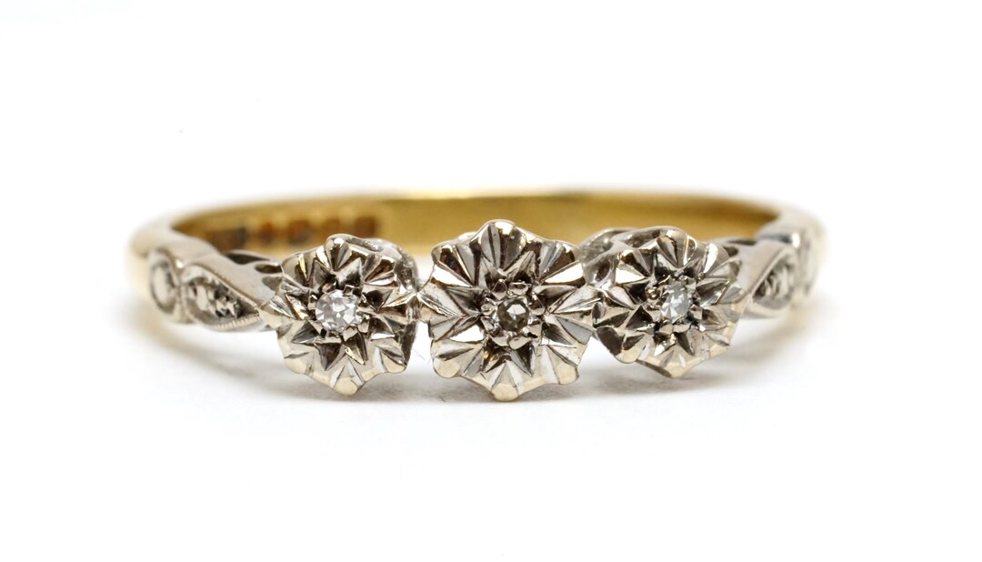 Vintage 2 Tone 18K Yellow Gold Illusion Set Diamond 3 Stone Ring D5158 ...