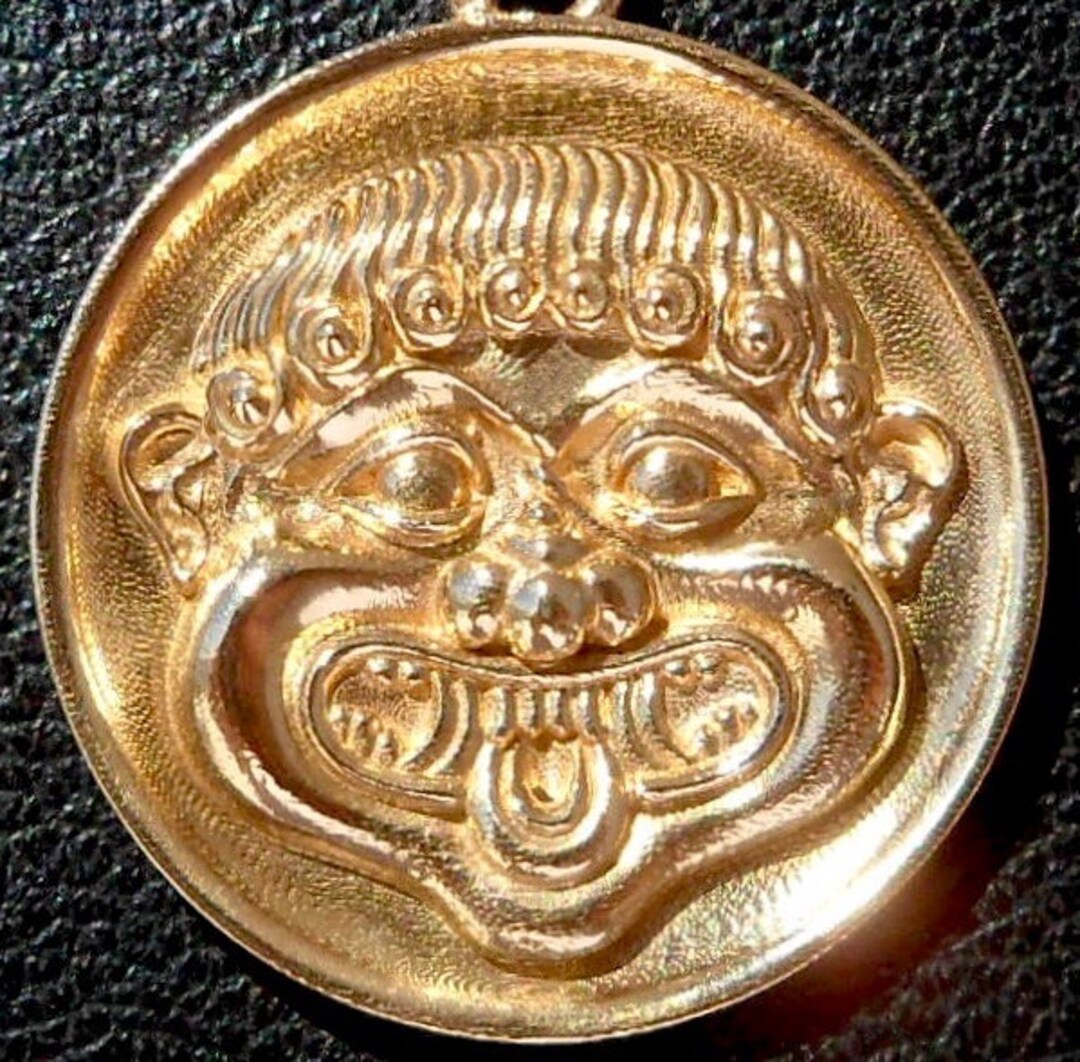 Vintage French ' Gorgone Medusa ' Charm / Pendant, the 80S, 18k Gold - Etsy