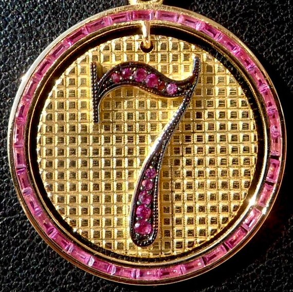 Vintage ' Lucky 7 ' Charm / Lucky pendant, Pink Sapph… - Gem