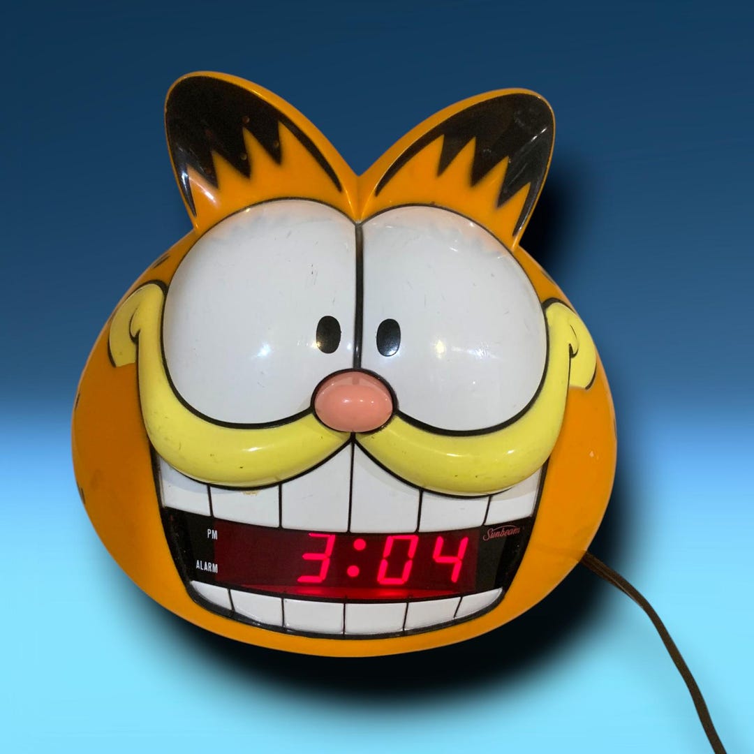 Vintage Garfield Sunbeam Digital Alarm Clock Smile Head Table Desk ...