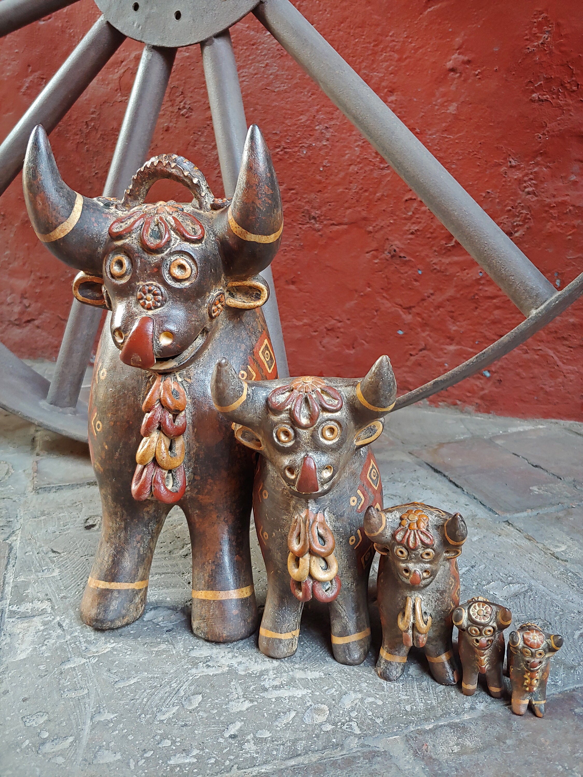 Vintage Pucara bull / Old Peruvian bull / Torito de Pucara | Etsy