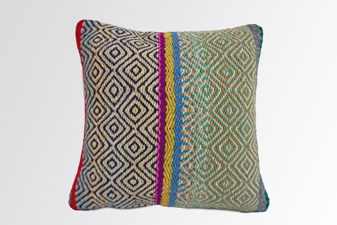 Peruvian Colorful Pillow Case / Andean Patterns / Vintage - Etsy
