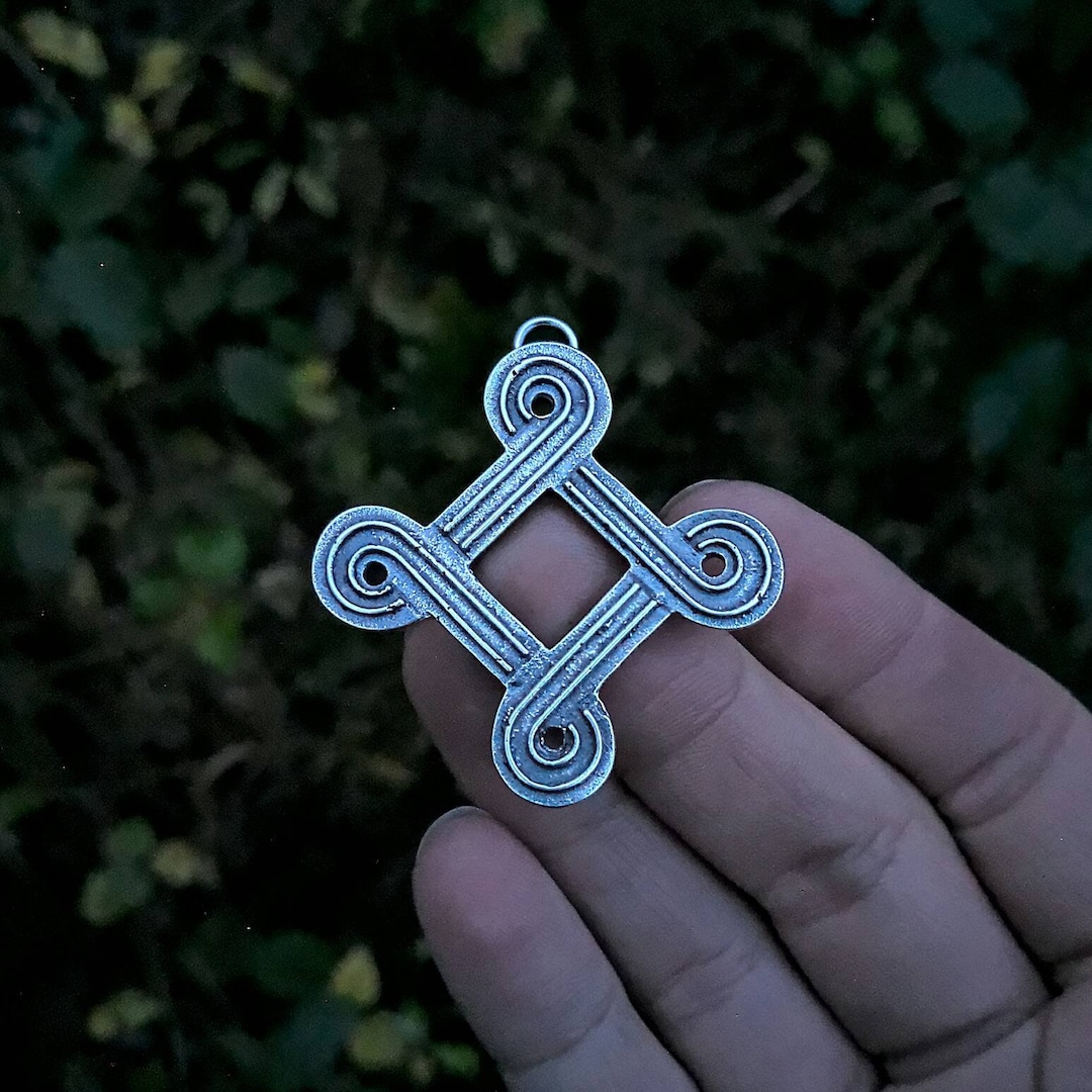 Looped Square, Ancient Pagan Finnish Protective Symbol, Hannunvaakuna ...
