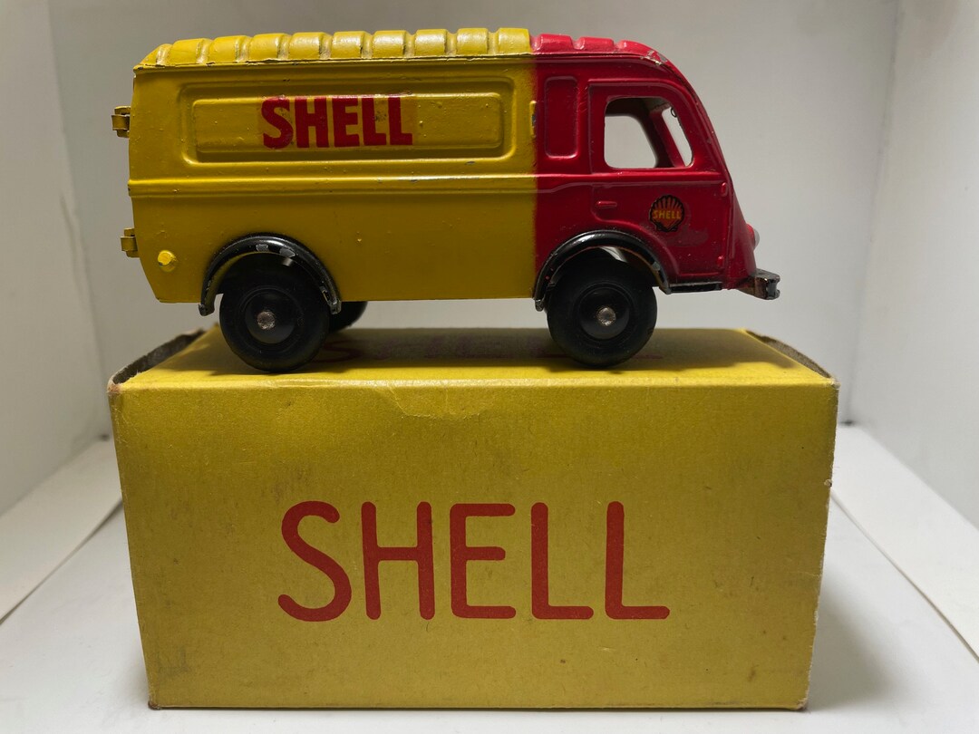 Renault 1000 Kg Shell / Collector's Car / Miniature Reproduction - Etsy