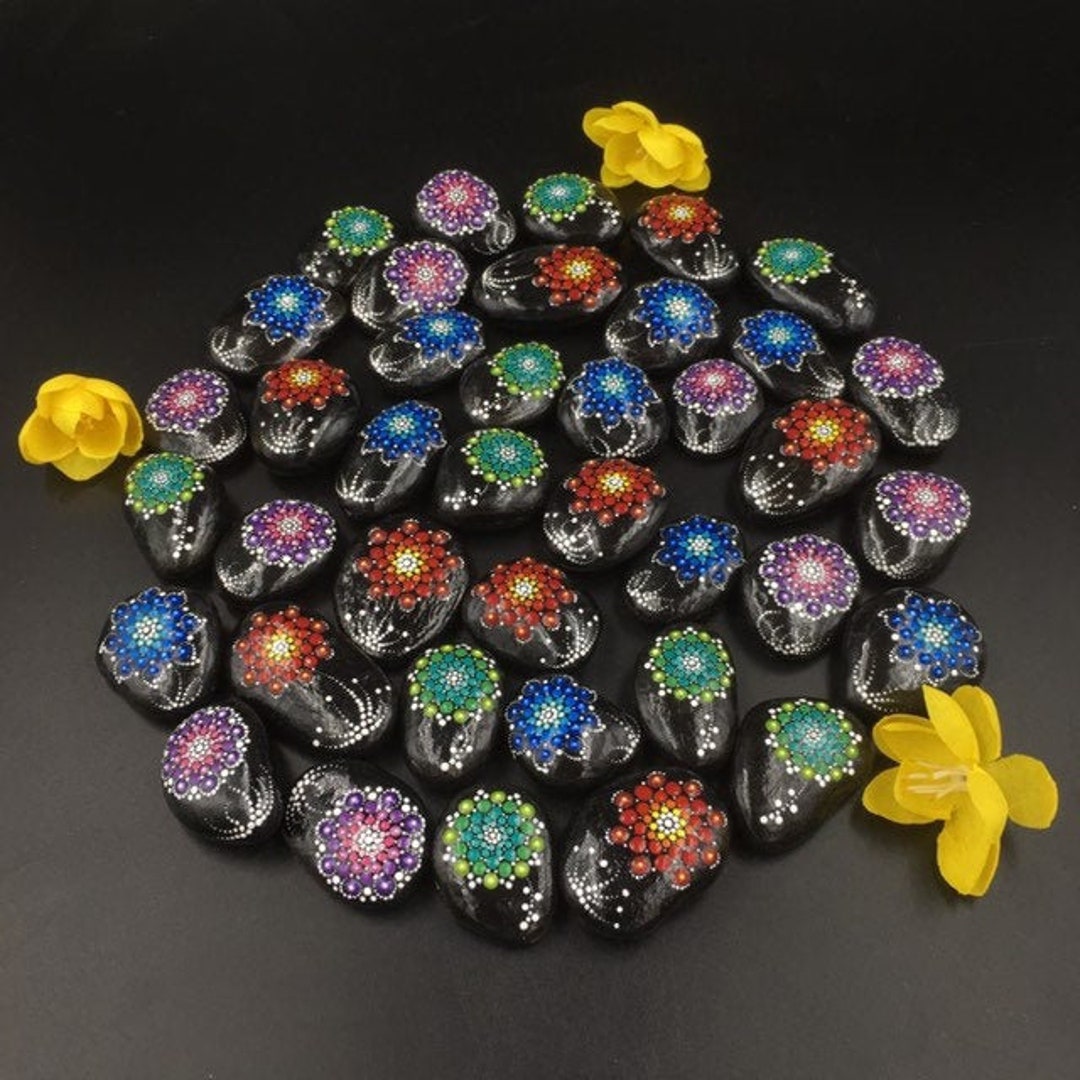 Beautiful Mandala Greeting Decor, Hand Painted Welcome Pebbles, Unique ...