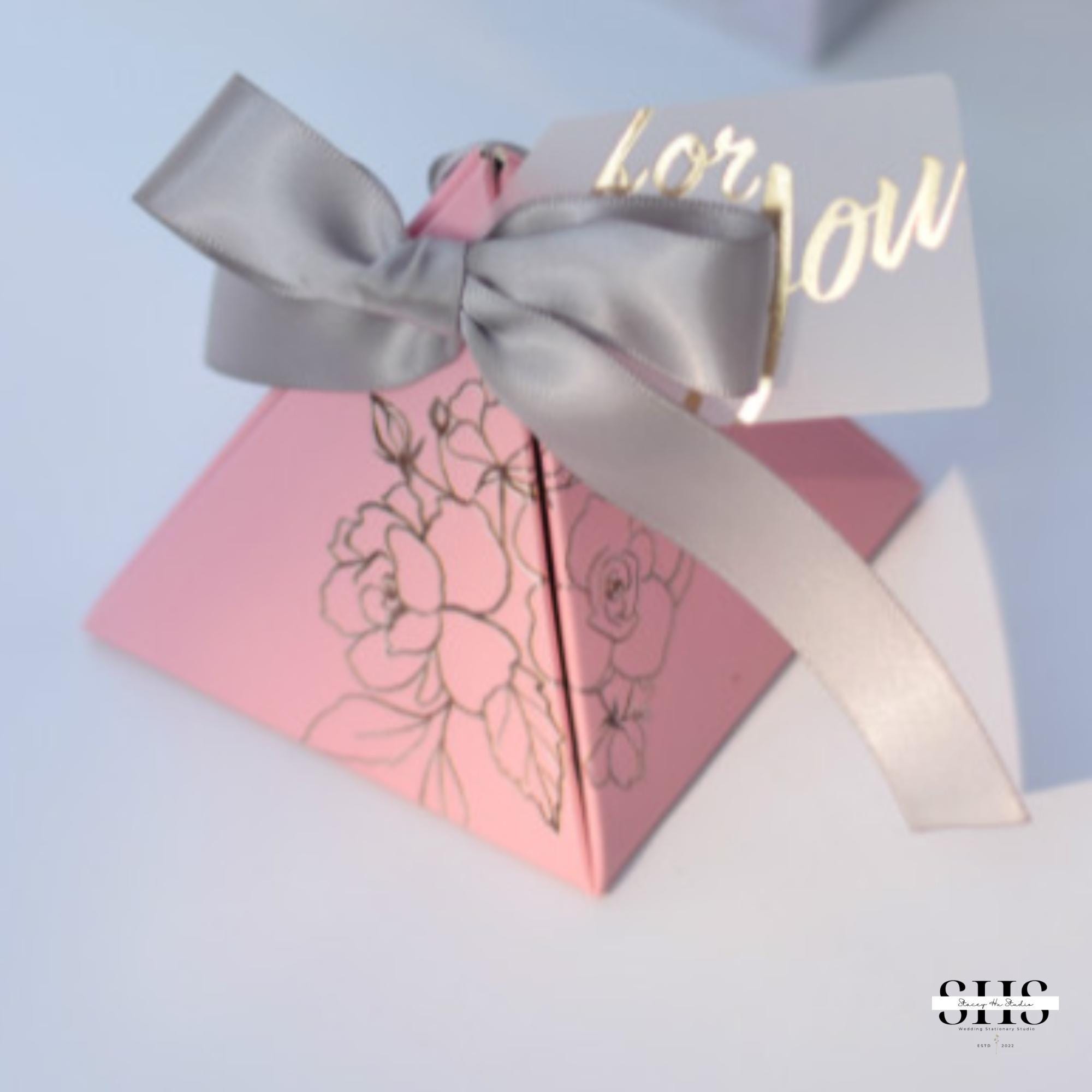 10 Floral Pyramid Party Favor Boxes: Baby Shower, Wedding - Etsy