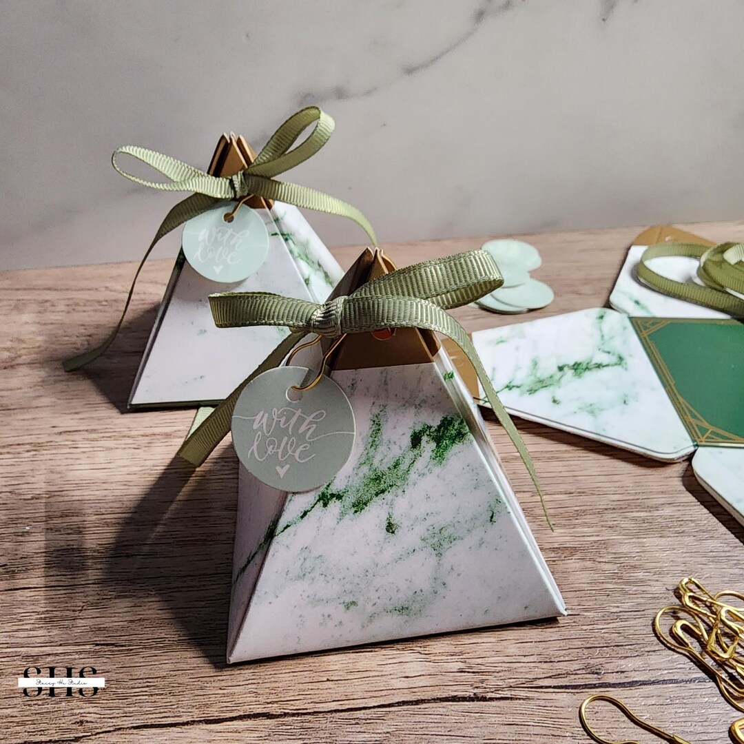 10 Set Pyramid Party Favor Boxes | Baby Shower | Bridal Shower ...