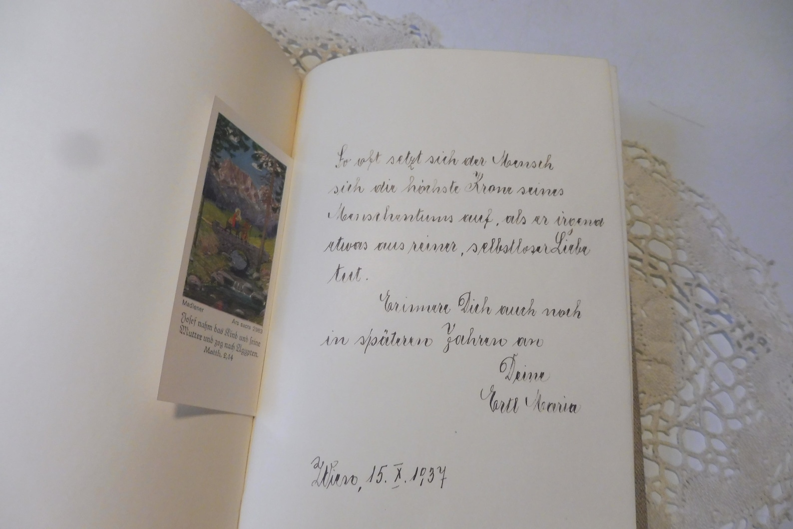 Remembering the Poesiealbum - A Book of Friendship and Verse