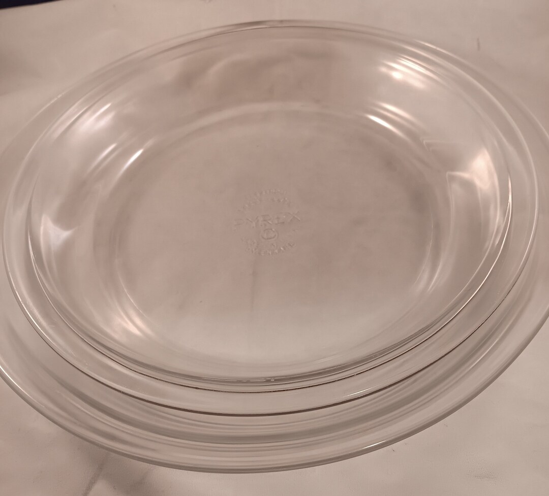 PYREX Pie Plates, 8.5 in and 9.5 In., Excellent Condition - Etsy