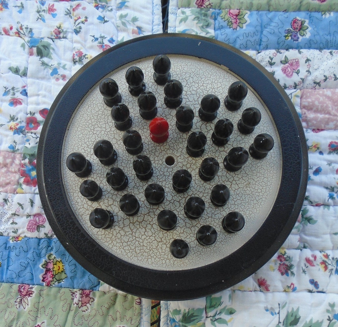 Solitaire Game, Round, Pegs to Remove, 32 Pegs, - Etsy