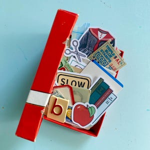 Vintage Flash Card Box Ephemera Set-labels, Dennison, School Pictures ...