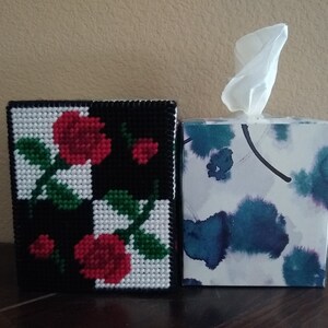Light & Shadow Roses Flowers Black White Handmade Plastic Canvas Tissue ...
