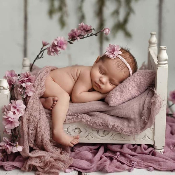 Newborn Posing Prop - Etsy