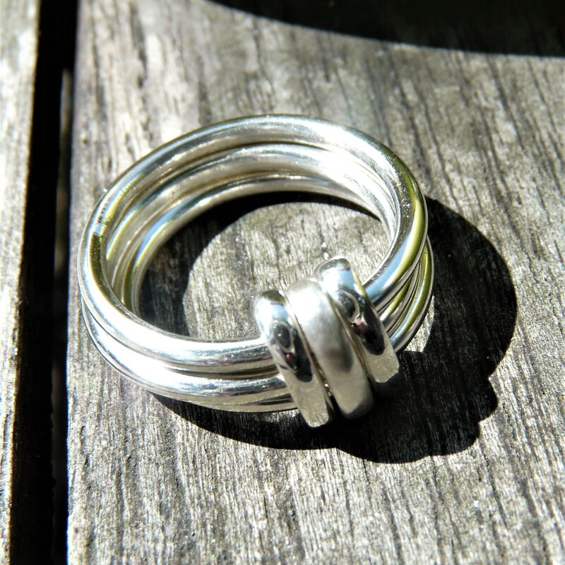 Connected Ring - Etsy