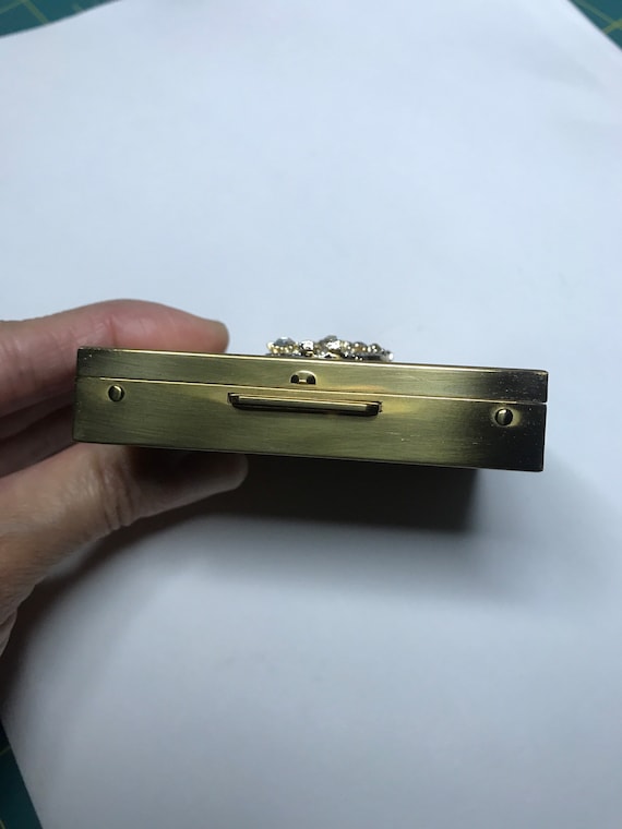 Vintage dollar sign gold metal compact/box/container/… - Gem