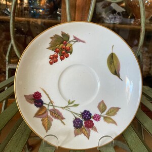 Royal Worcester Evesham Gold Cups and Saucers. Set of 4. Produced in ...