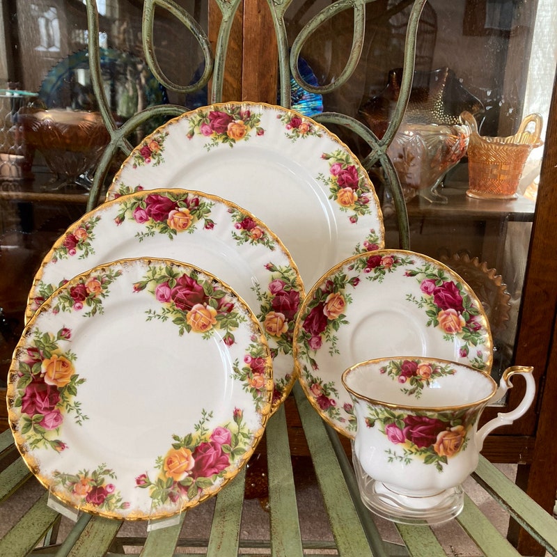 Royal Albert Rose Patterns - Etsy Canada