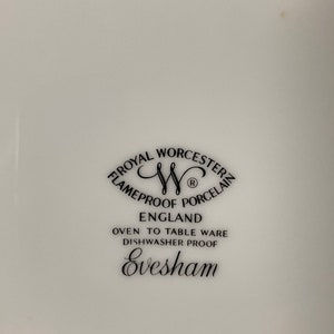 Royal Worcester Evesham Gold Salad Plates. Set of 4. 8 Inches Diameter ...