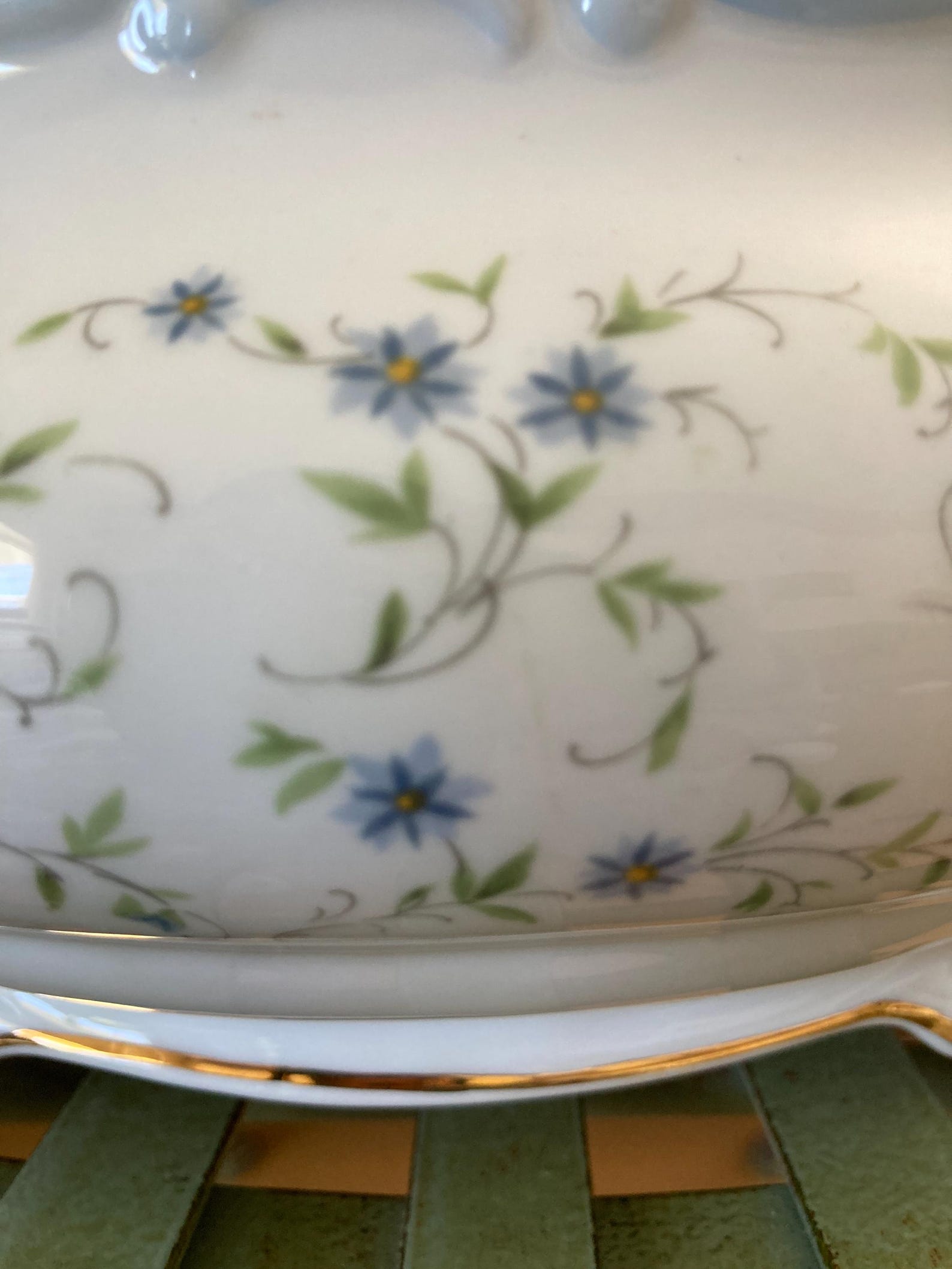 Royal Albert Caroline Covered Vegetable Bowl. Victoria Shape. 11.25 ...