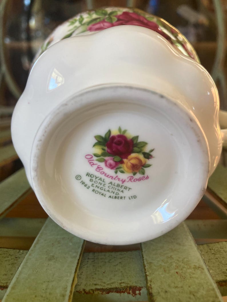 Royal Albert Old Country Roses Tennis Set. 8.5 Inches Wide. Produced in ...