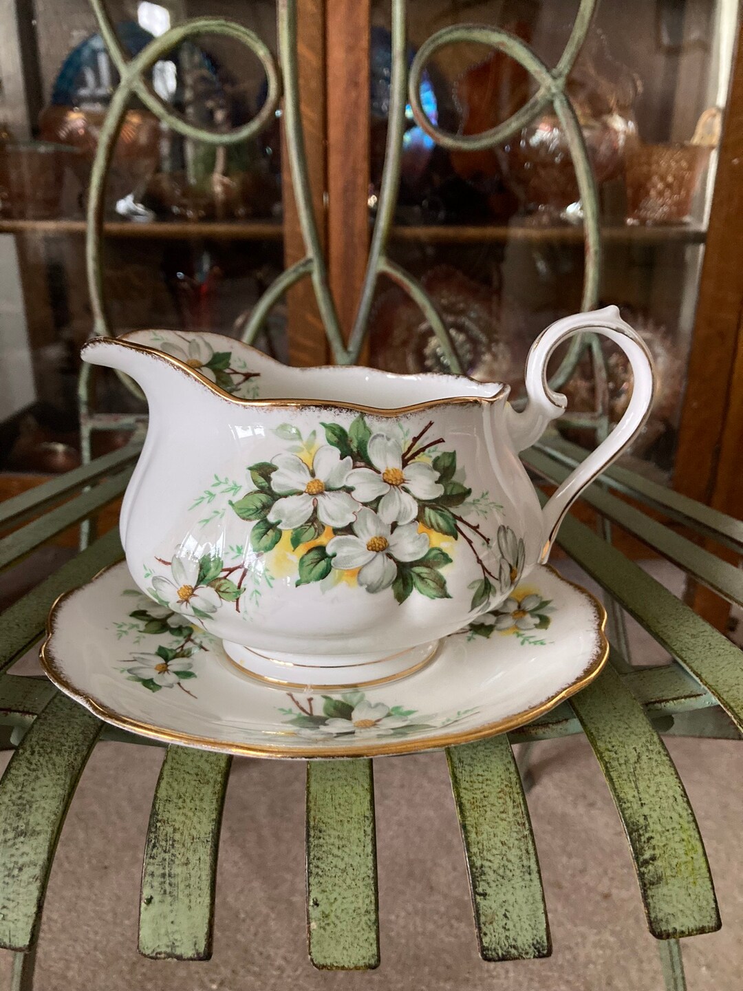 Royal Albert White Dogwood Gravy Boat and Under Plate. 7 Inches Wide ...