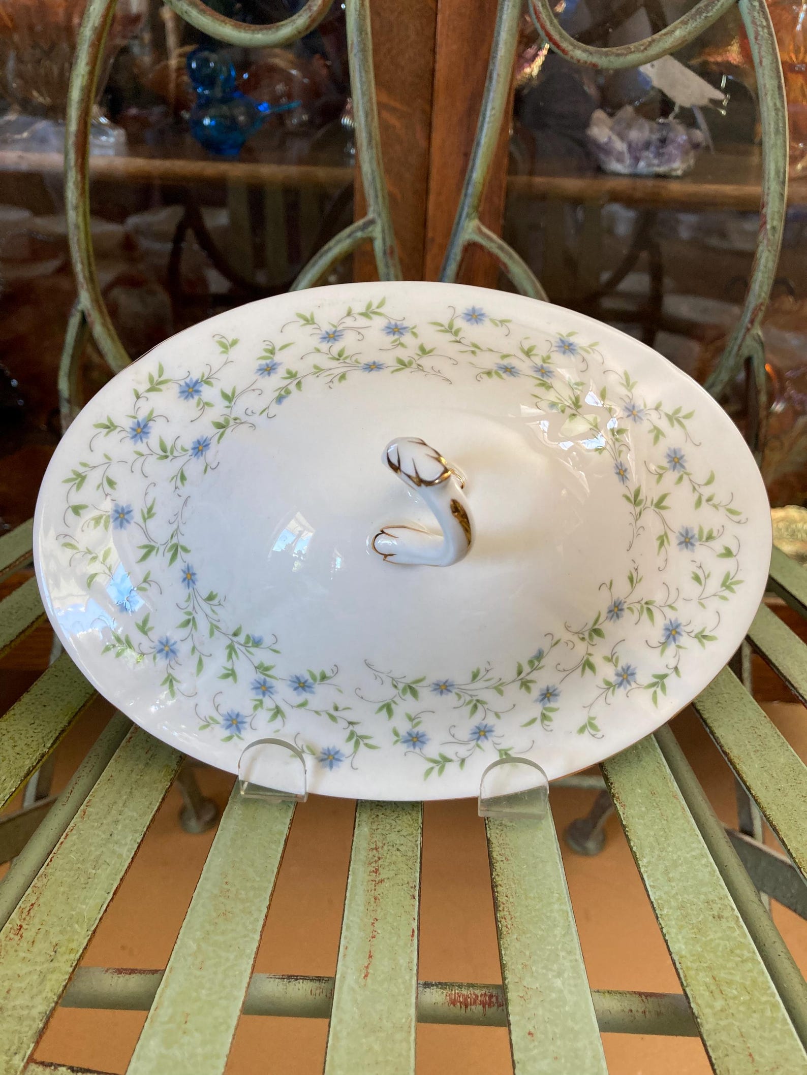Royal Albert Caroline Covered Vegetable Bowl. Victoria Shape. 11.25 ...
