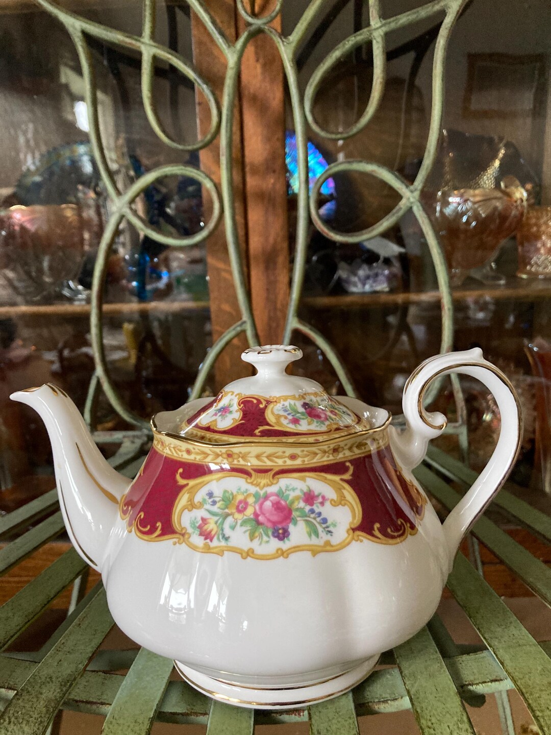 Royal Albert Lady Hamilton Teapot. Medium Size. 8.5 Inches Wide ...