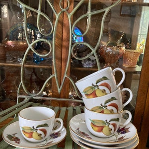 Royal Worcester Evesham Gold Cups and Saucers. Set of 4. Produced in ...