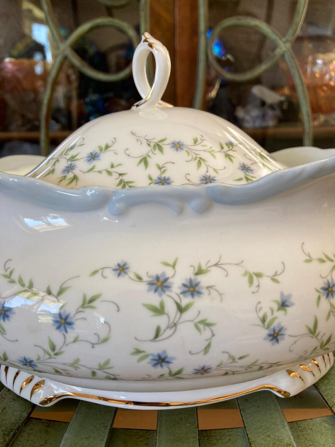 Royal Albert Caroline Covered Vegetable Bowl. Victoria Shape. 11.25 ...