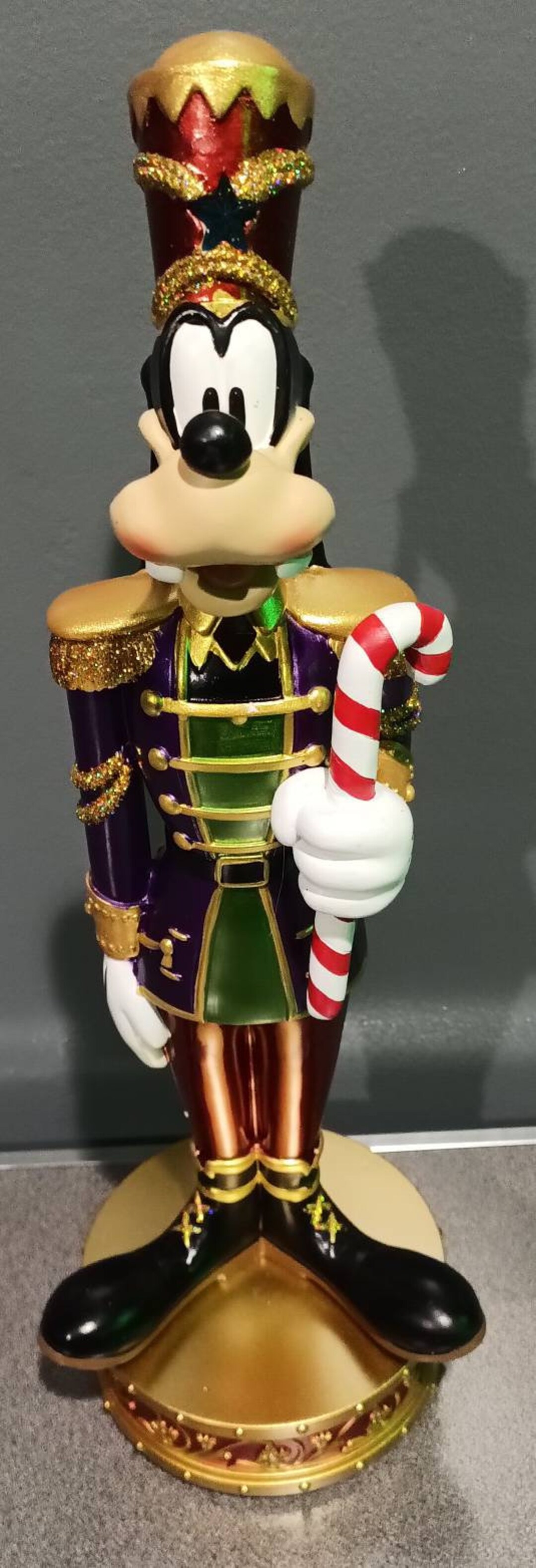 Disney Mickey and Goofy Holiday Nutcracker Action Figurine Set ...