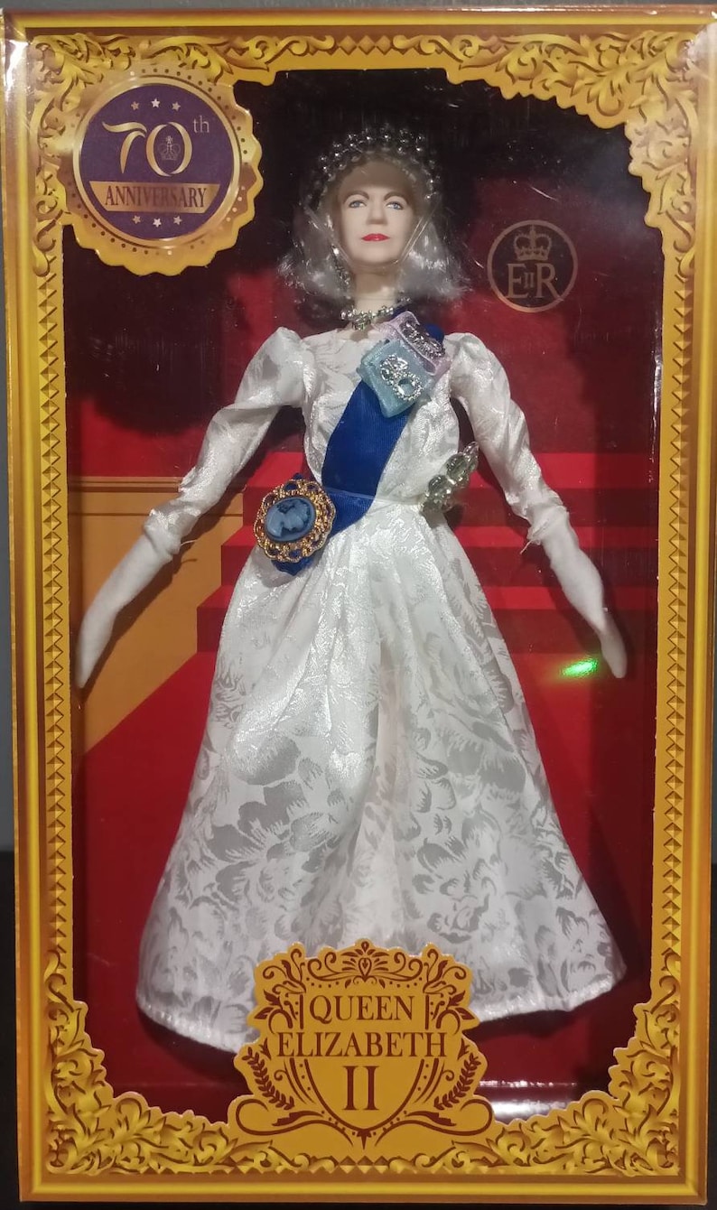 Queen Elizabeth II 70th Anniversary Collectible Doll - Etsy