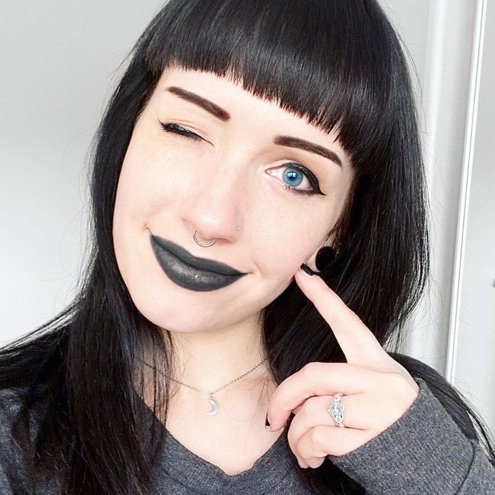 Luna MINI-MOON Silvermoon Pendant. Moon Charm. Silver Chain. - Etsy