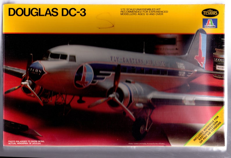 Testors / Italeri , Douglas DC-3, 1/72 Scale Plastic Model Kit Factory ...