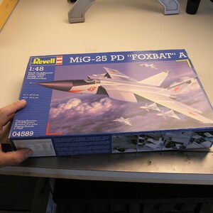 Plastic Model Kit 1/48 Revell Mig25 PD Foxbat New Old Stock, Factory ...