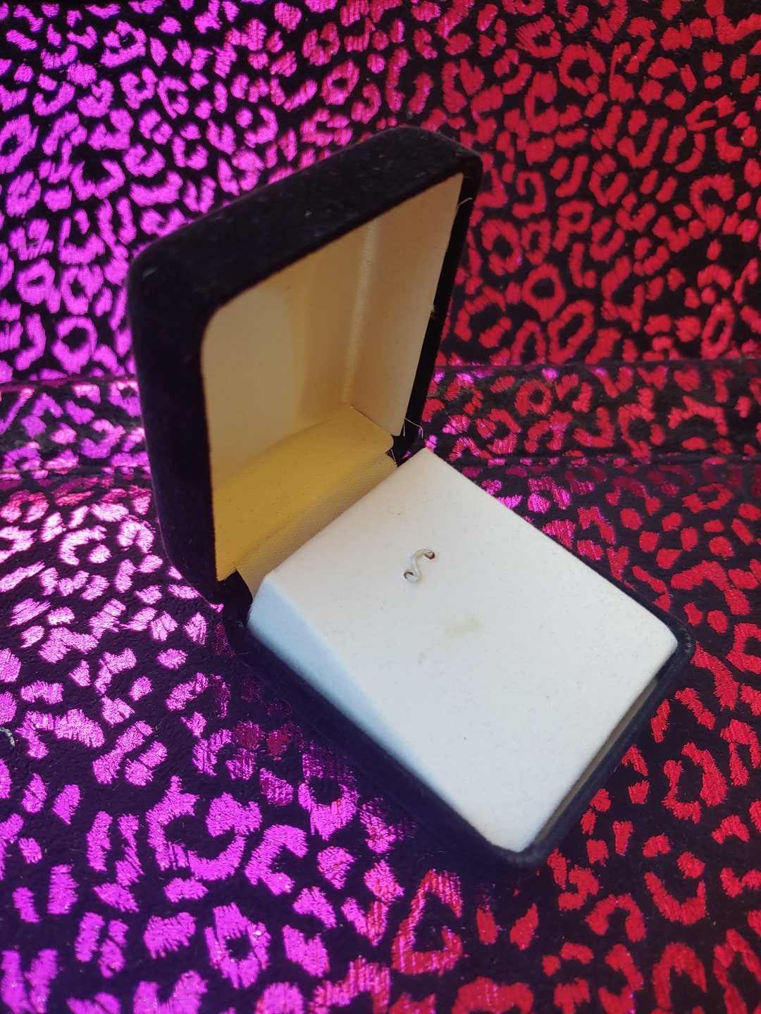 Gift Box- Black Velvet Snap Close Gift Wrapping Option for Small ...