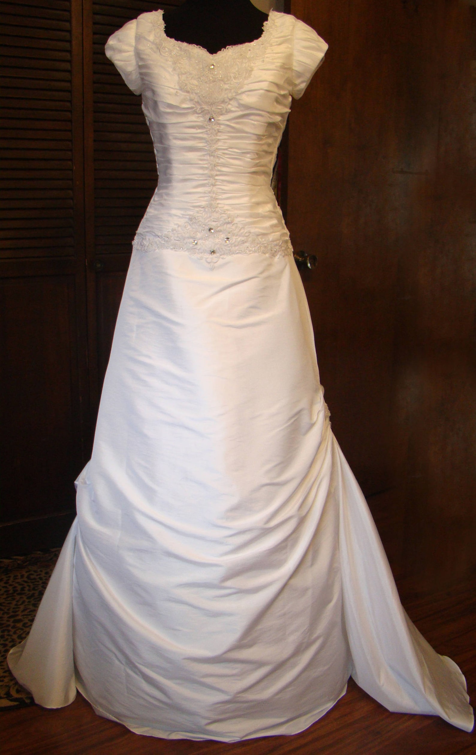 Modest Wedding Dress, Temple Ready, Size 10, All White, Silky French ...