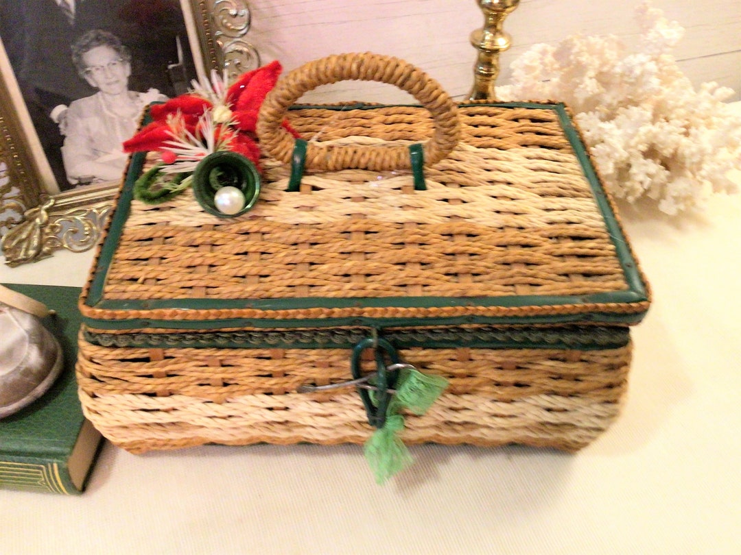 Vintage Christmas Storage / Gift Box - Etsy