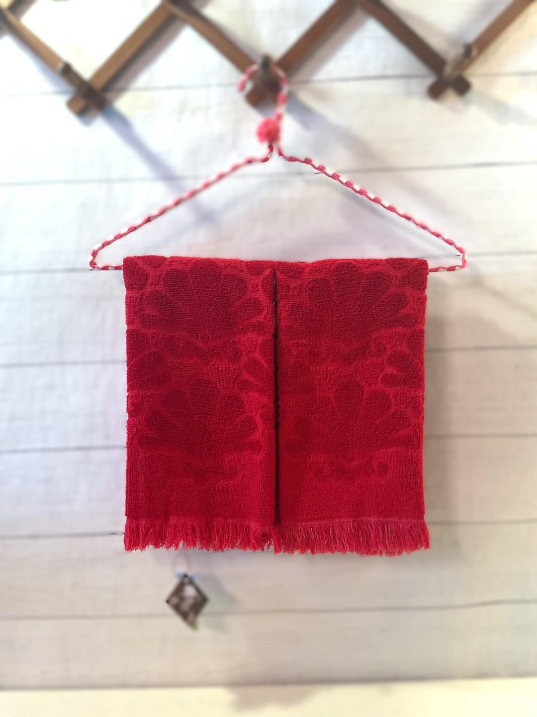 2 Fieldcrest Sculpted Red Hand Towels - Etsy