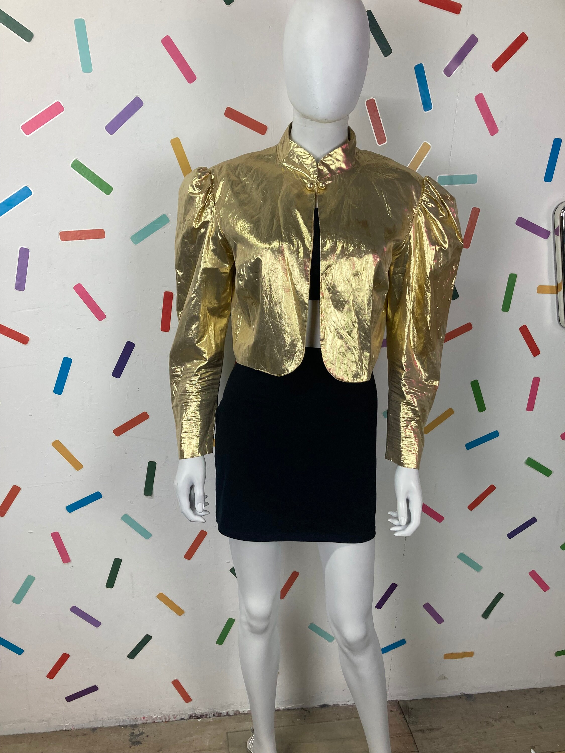 1980s true vintage gold cropped puff shoulder design jacket size 12